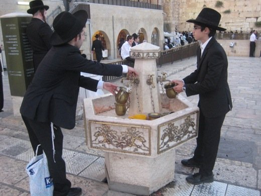 What Is the Wailing Wall? - RobertJMorgan.com